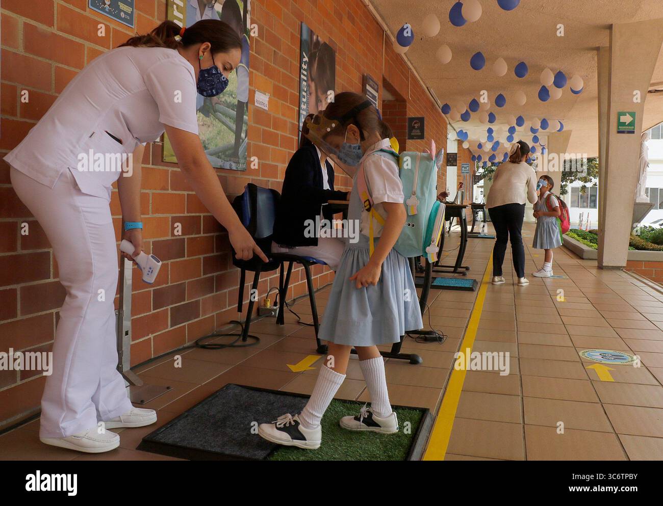 Regreso a clases 2021 hi-res stock photography and images - Alamy