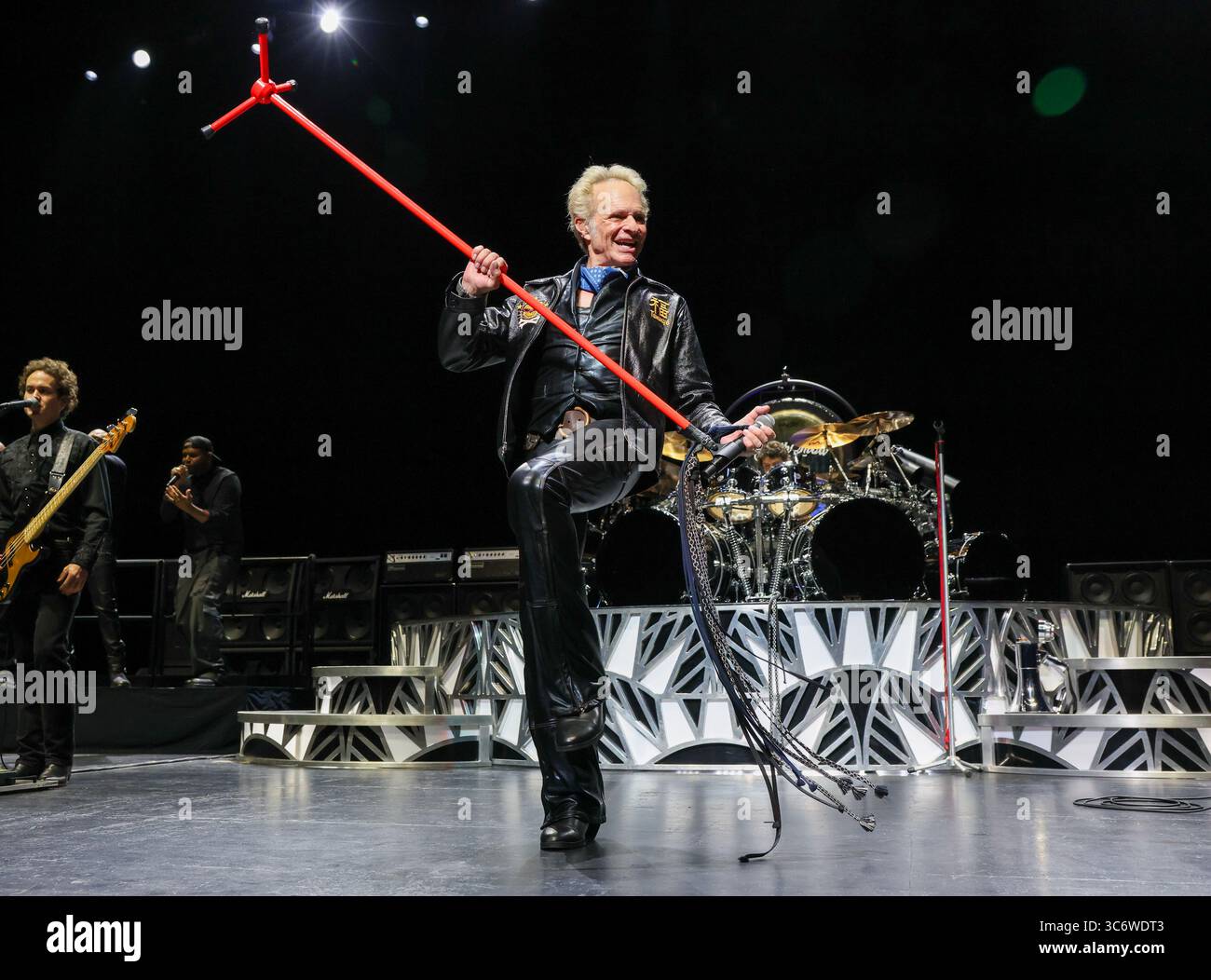 HOLLYWOOD, FL - JULY 31: David Lee Roth performs at Hard Rock Live ...
