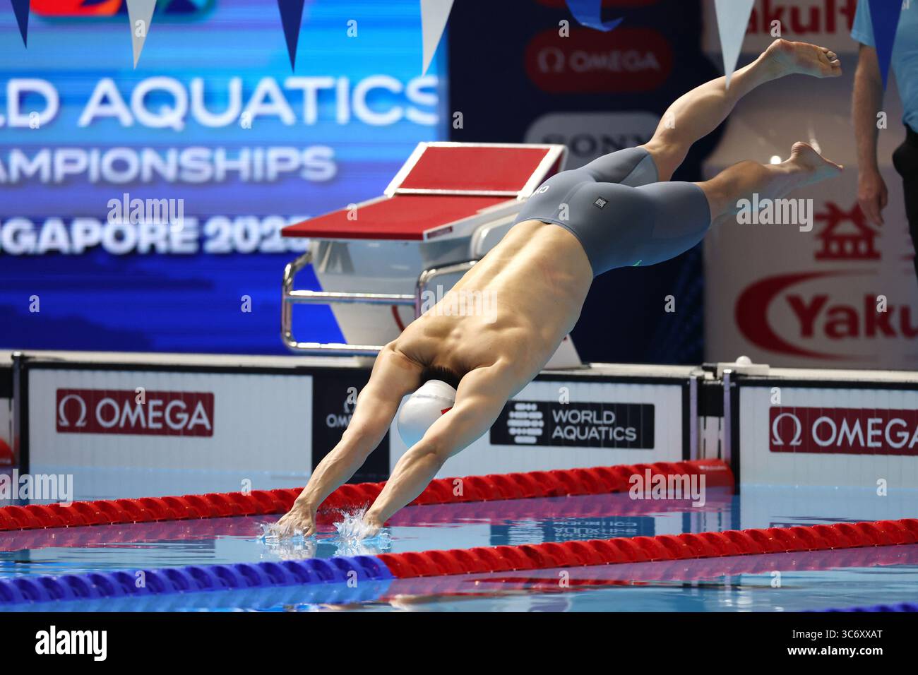 Singapore City, Singapore.31th July 2025. Chinese swimmer Wang Shun ...