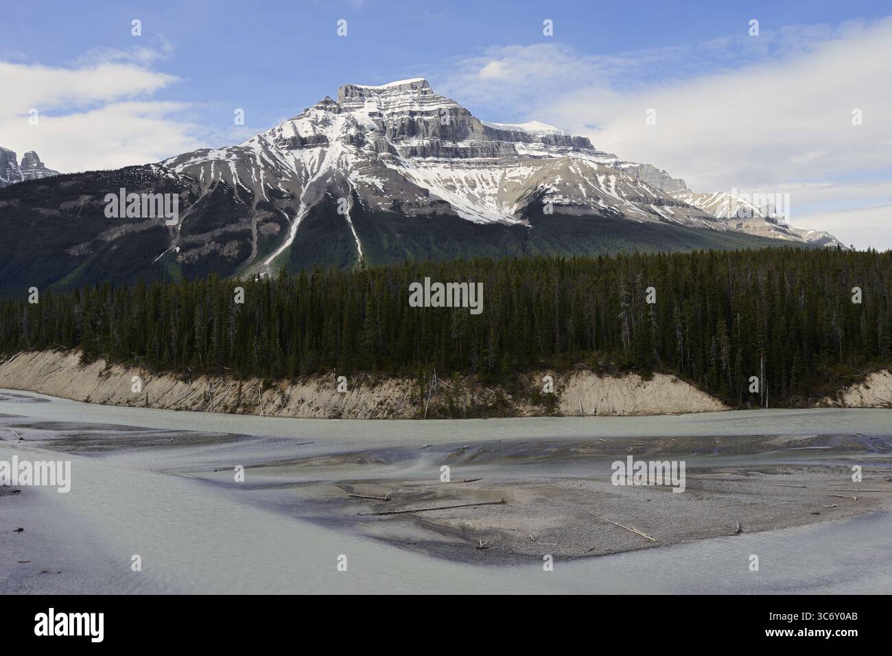Mount Amery and the Alexandra River, Icefields Parkway, Banff National ...