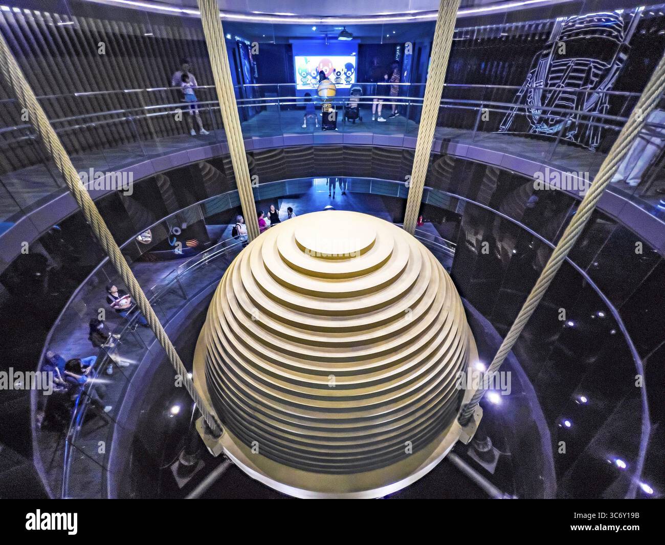 Tuned Mass Damper, the 660-tonne golden steel ball in the Taipei 101 ...