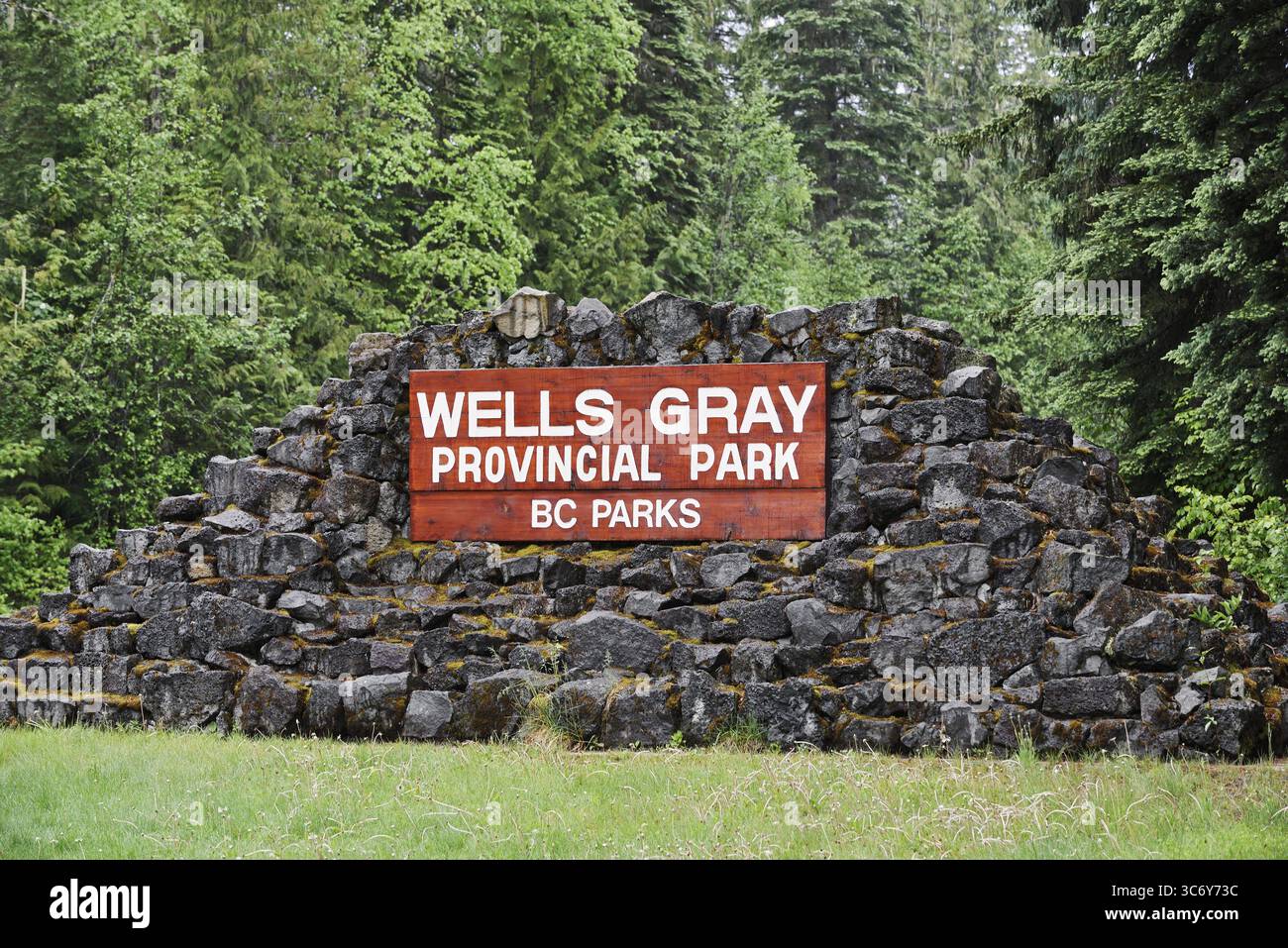 Sign at the park entrance, Wells Gray Provincial Park, British Columbia ...