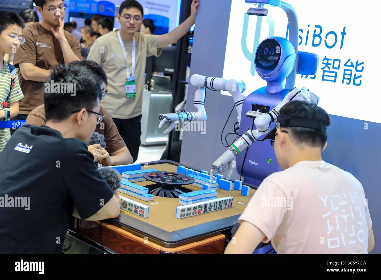 People visit the 2025 World AI Conference in Shanghai, China, 29 July ...