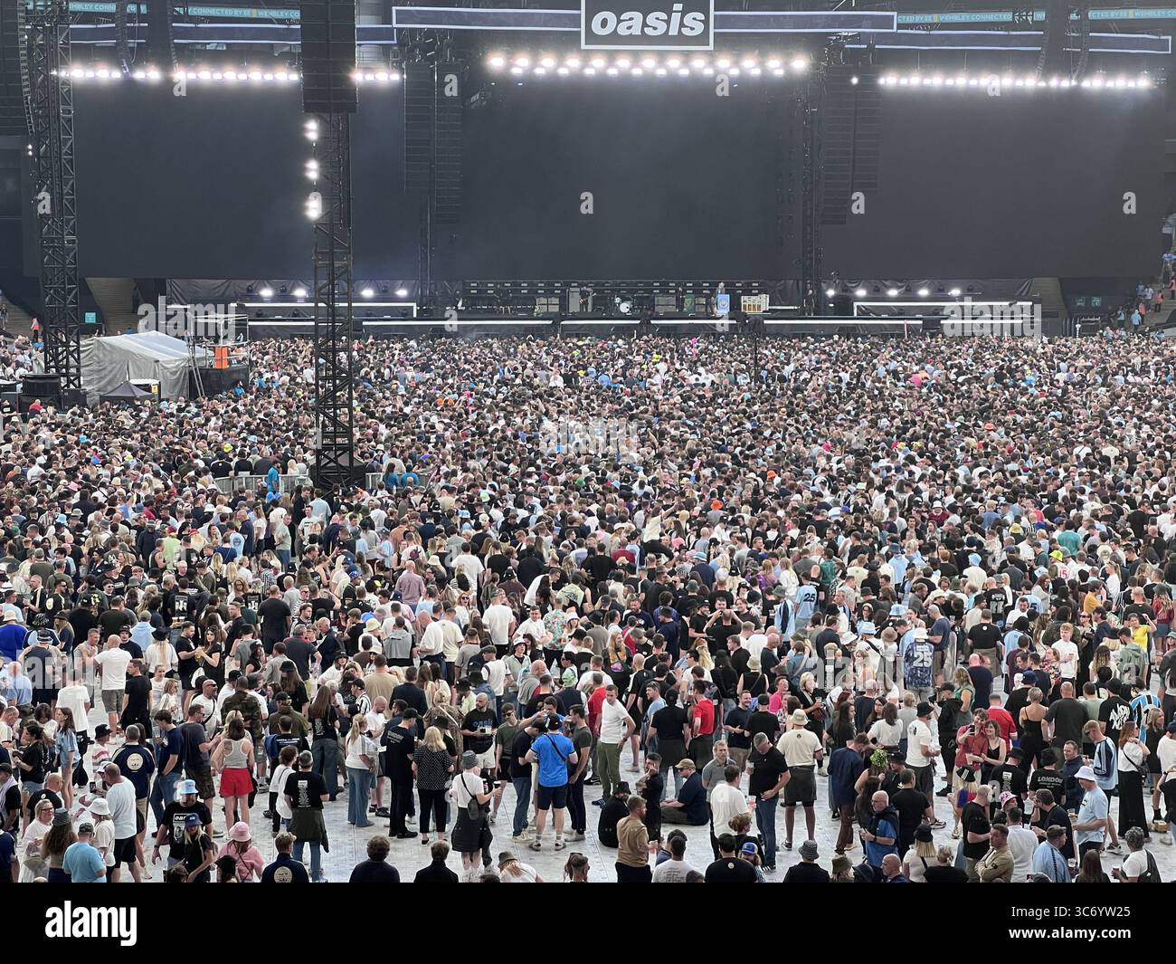 Non Exclusive: This summer belongs to Oasis. The band’s huge reunion ...