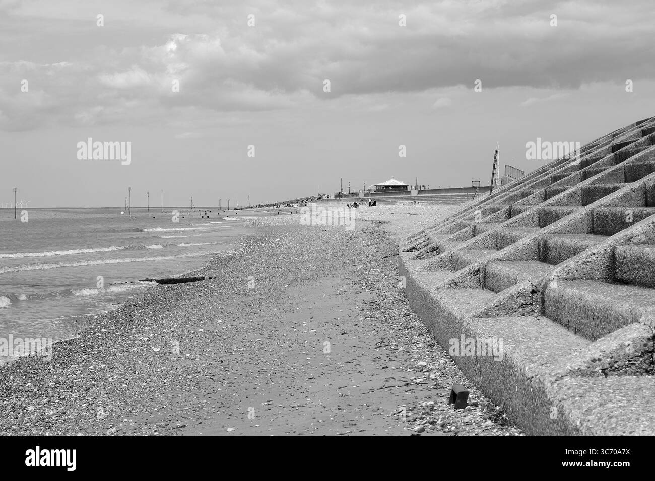 Coastal seawall concrete breakwater hi-res stock photography and images ...