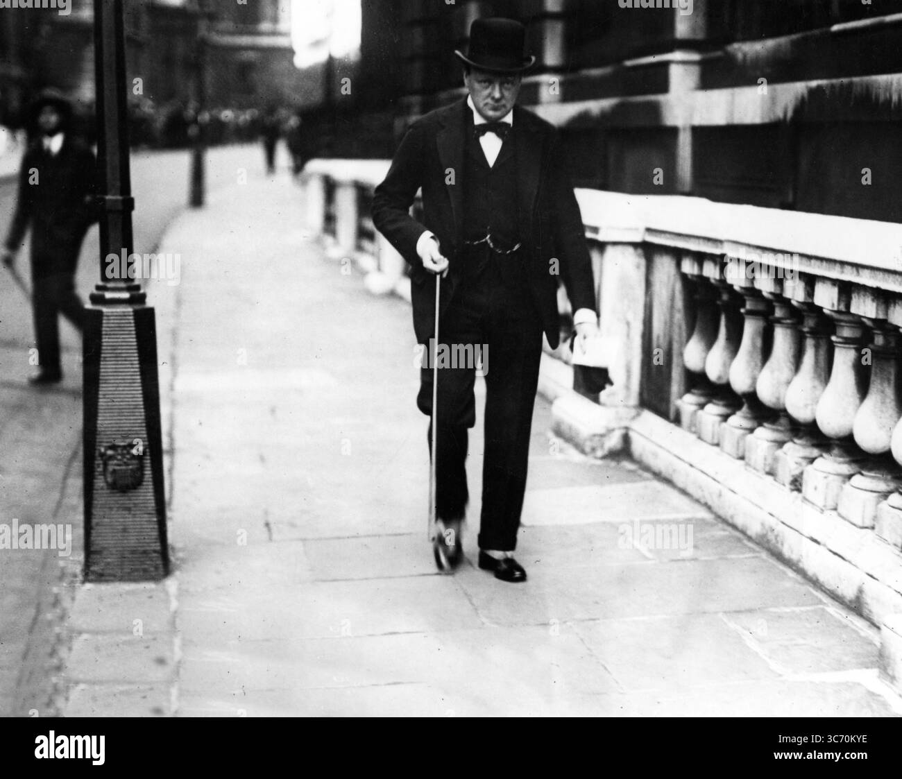 Winston Churchill arriving at No 10 Downing Street , London , England ...