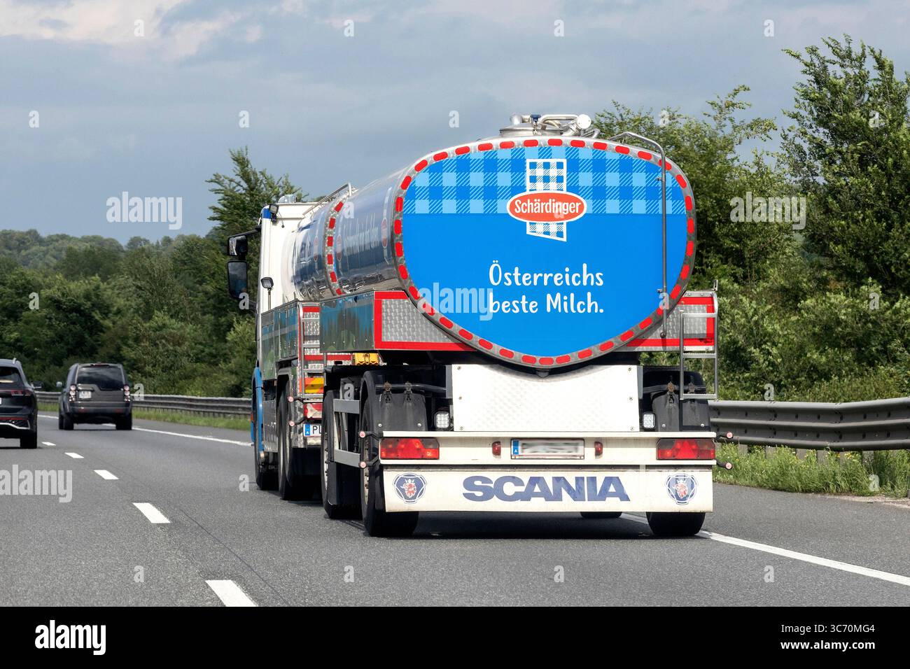 Molkereilogos hi-res stock photography and images - Alamy