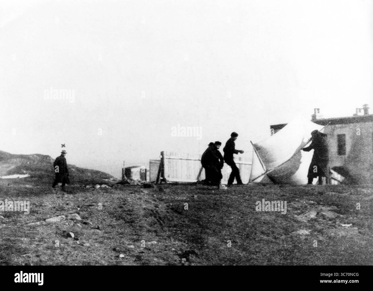 Best kites Black and White Stock Photos & Images - Alamy