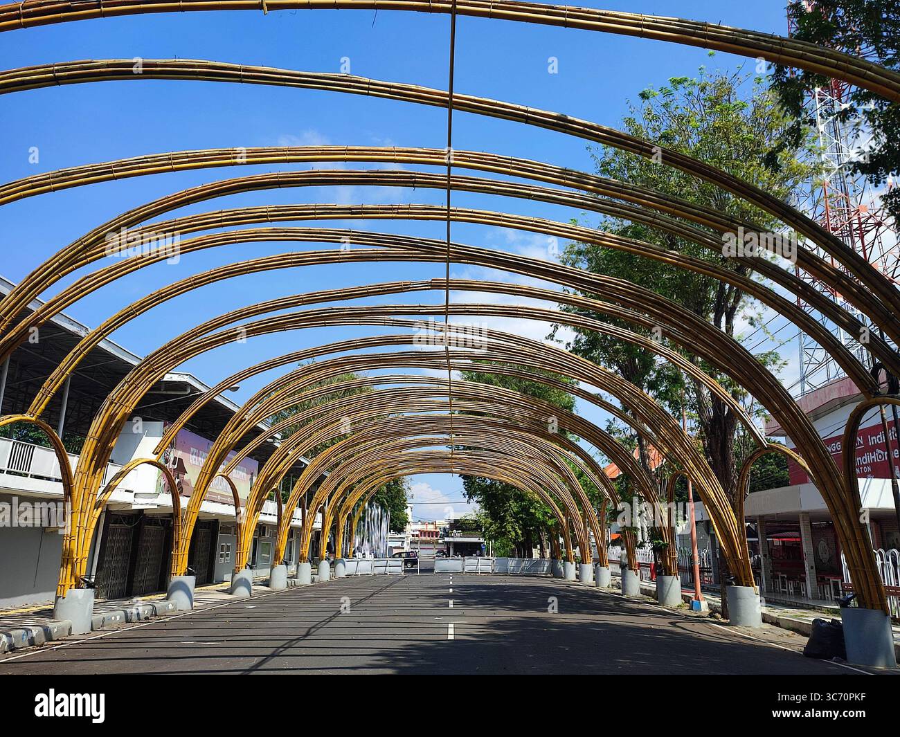 Archway in traditional street smartphone stock photos and images - Alamy