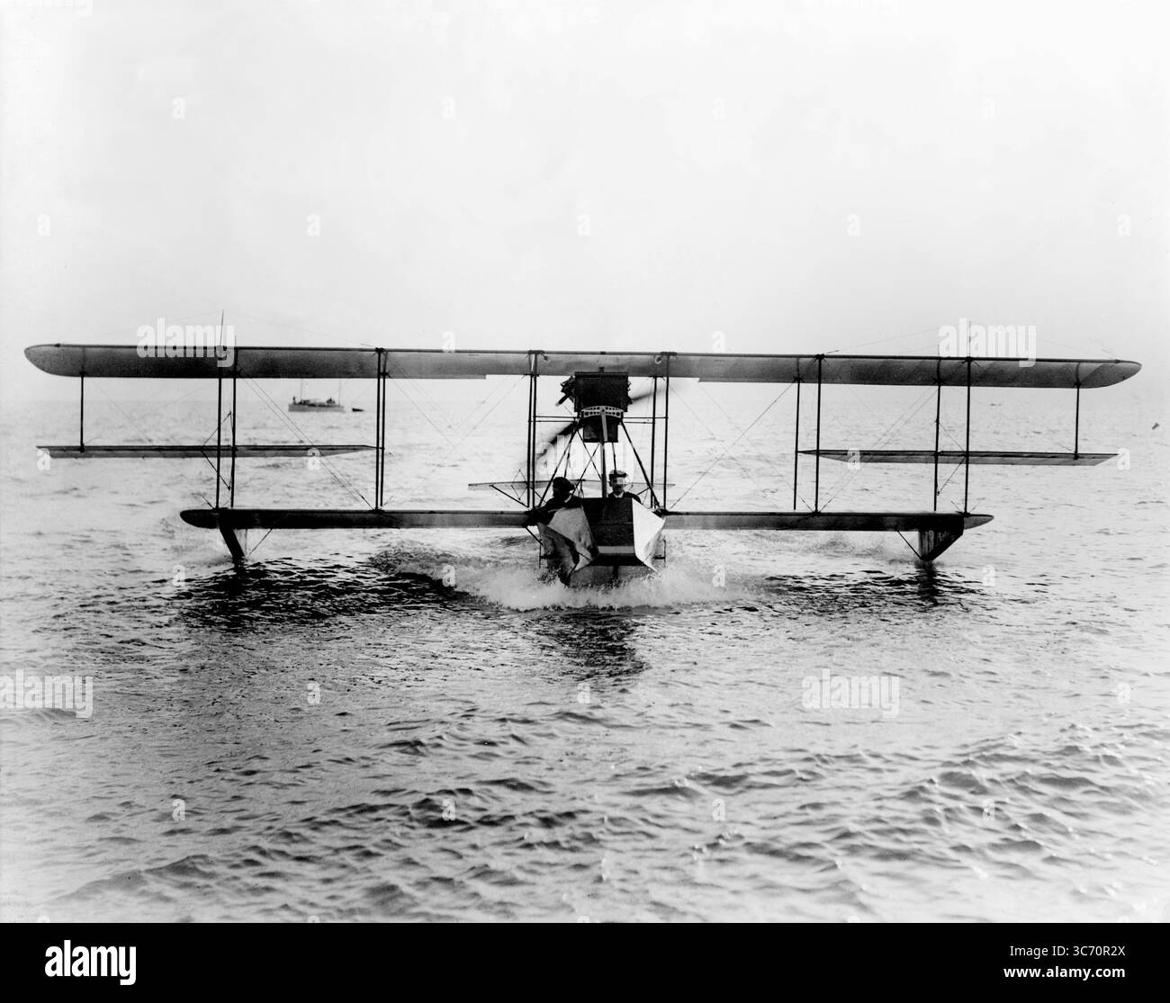 Curtiss Flying boat at Brighton 1913 Stock Photo - Alamy