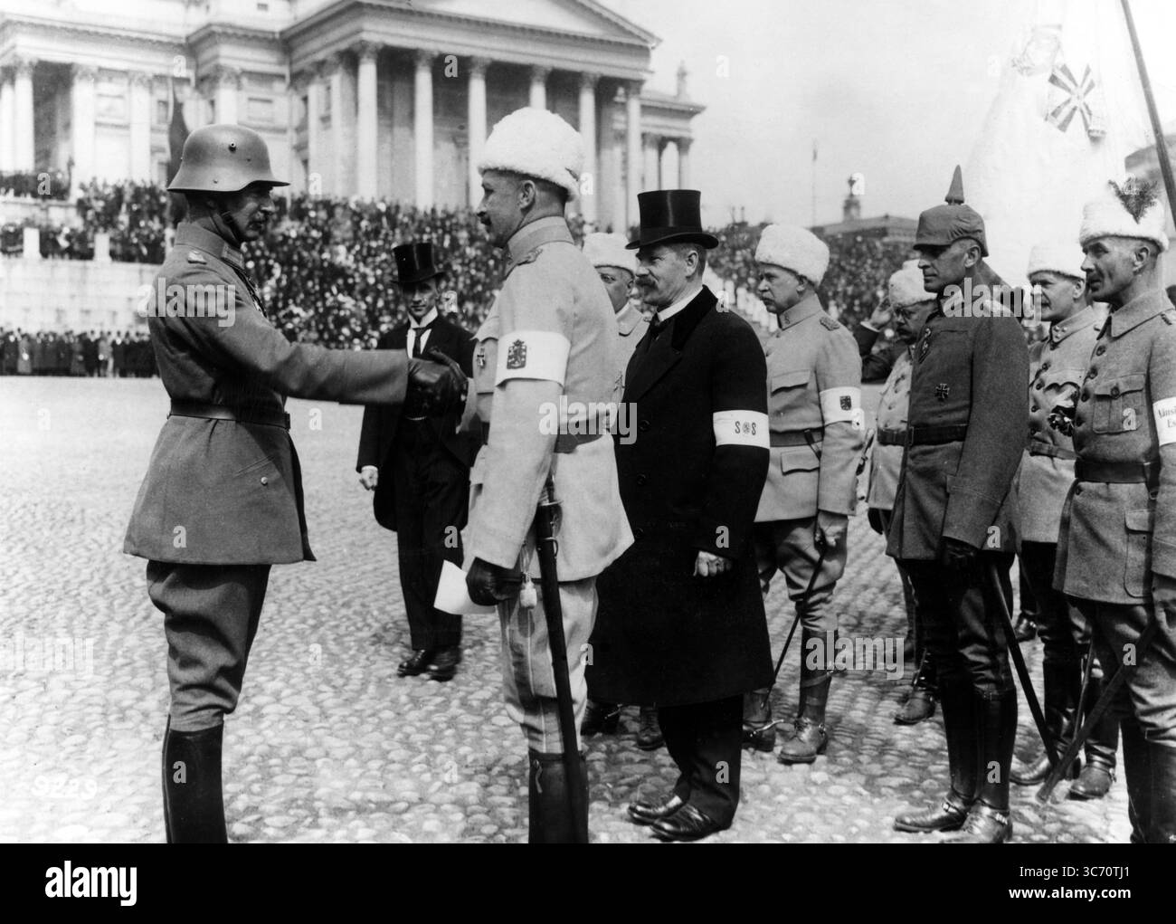 General Mannerheim, Commander of the Finnish White Army, receiving ...