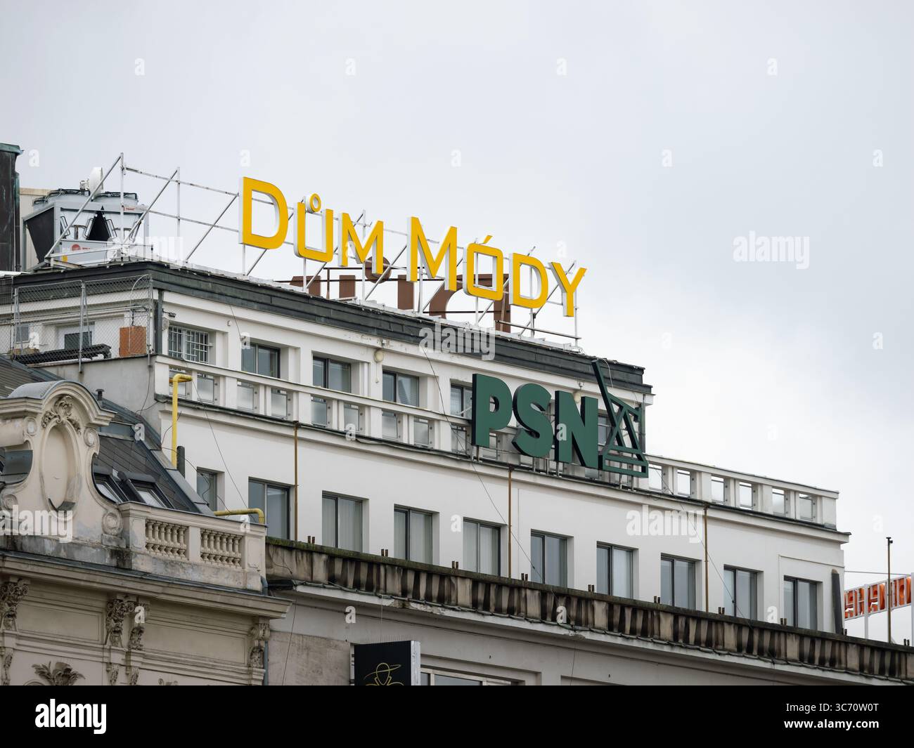 Dum business logo hi-res stock photography and images - Alamy