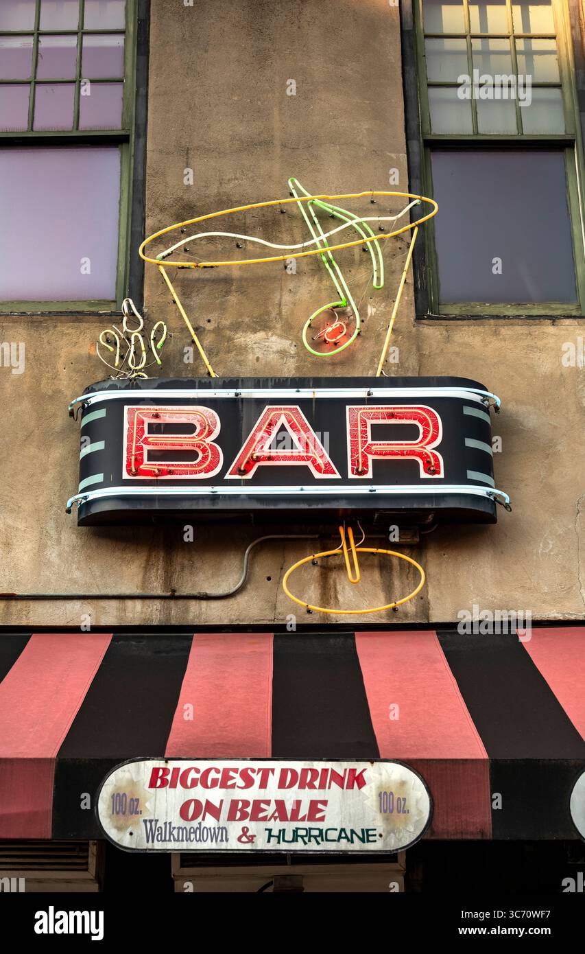 Memphis Tennessee Beale Street Entertainment District neon bar sign ...