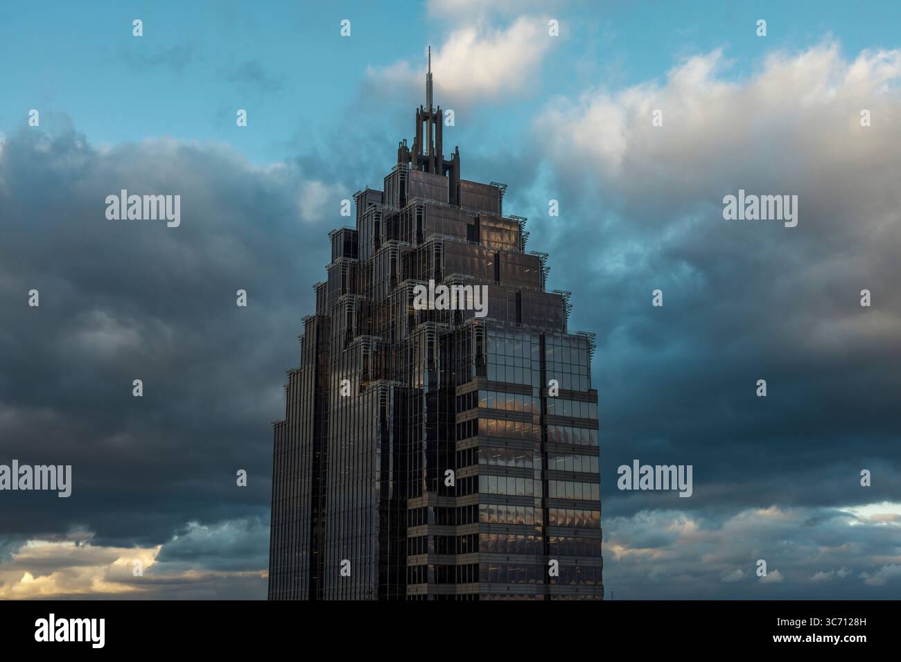Truist plaza hi-res stock photography and images - Alamy