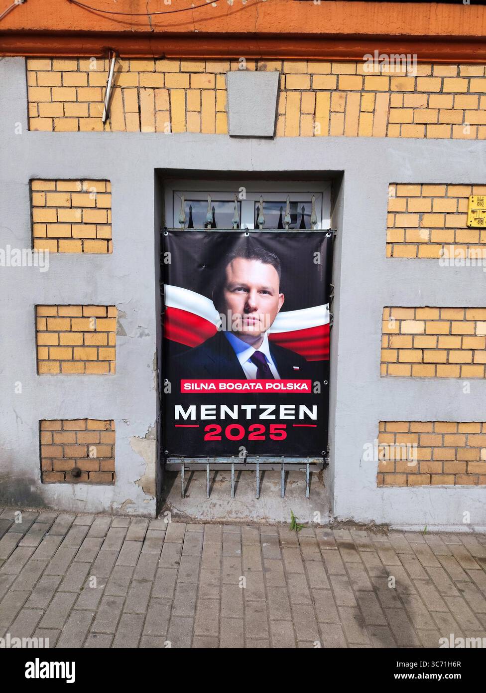 Poland election 2025 poster hi-res stock photography and images - Alamy