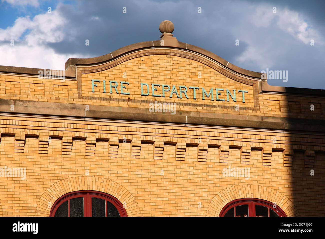 Chicago Fire Department station old brick building Stock Photo - Alamy