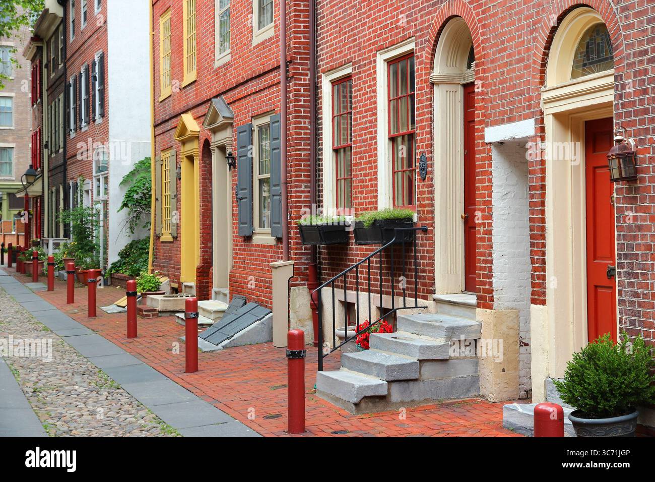 Old Philadelphia city. Elfreth's Alley historic district, landmark ...