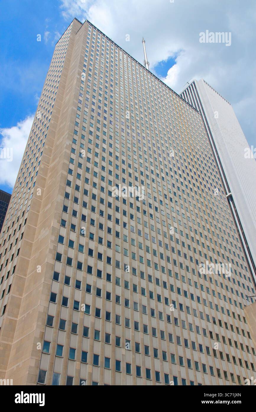 CHICAGO, USA - JUNE 27, 2013: One Prudential Plaza office building in ...