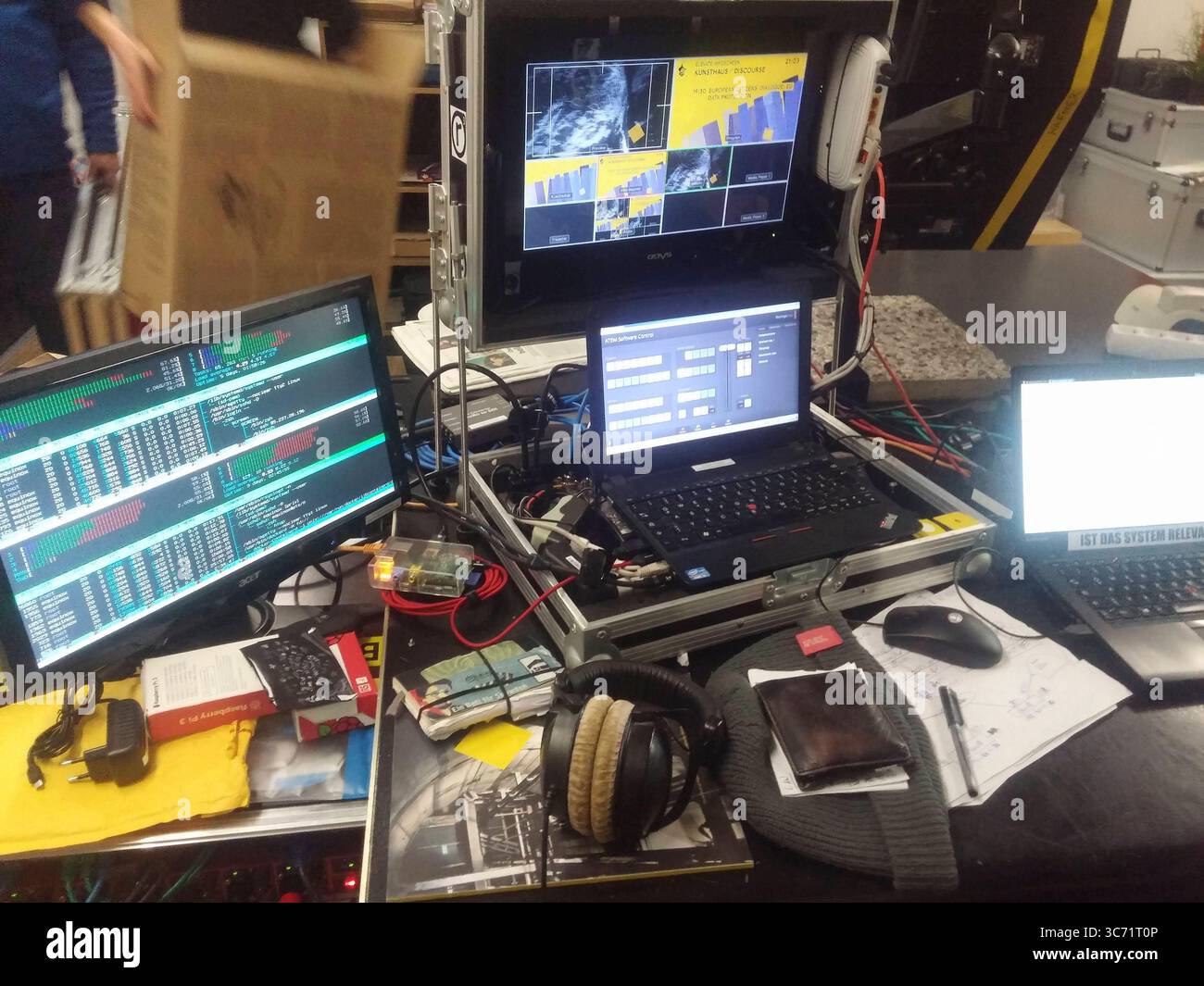 a laptop or notebook, mobile computer device with screen and ...