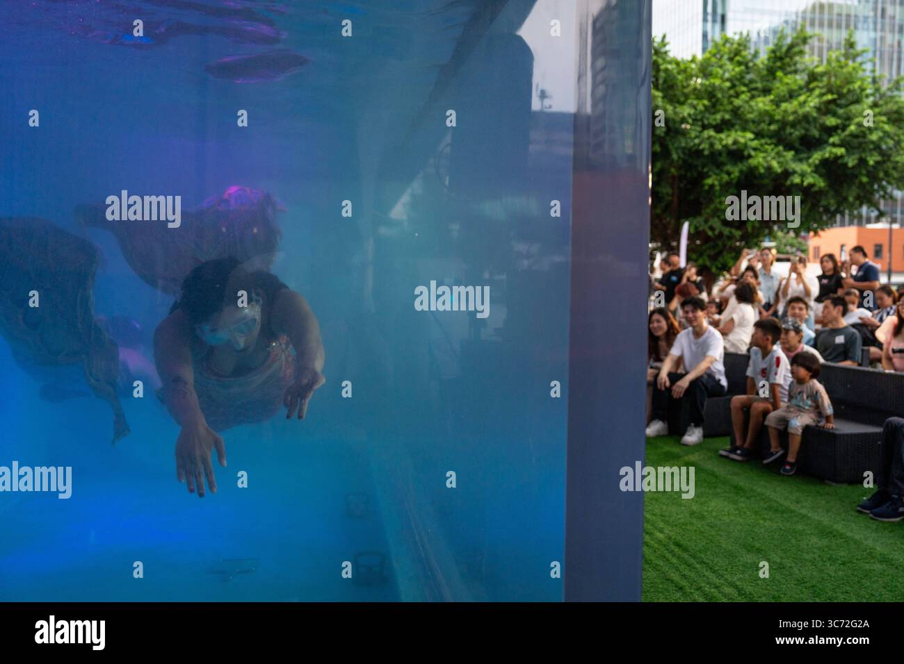 Hong Kong Underwater Performing Arts Theatre Opening Spectators ...