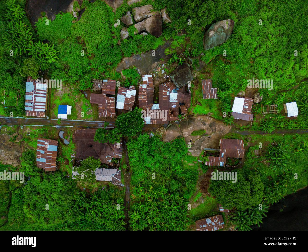 Aerial view clustered dwellings hi-res stock photography and images - Alamy