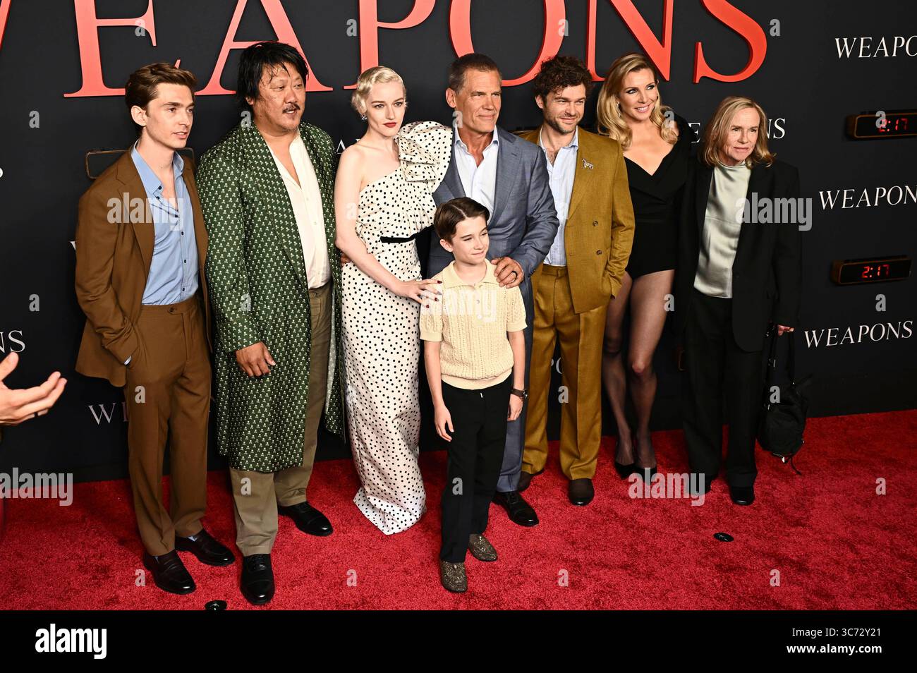 Amy madigan weapons hi-res stock photography and images - Alamy