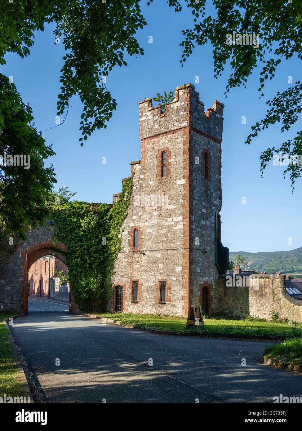 Ruthin Castle Gate, Wales Stock Photo - Alamy
