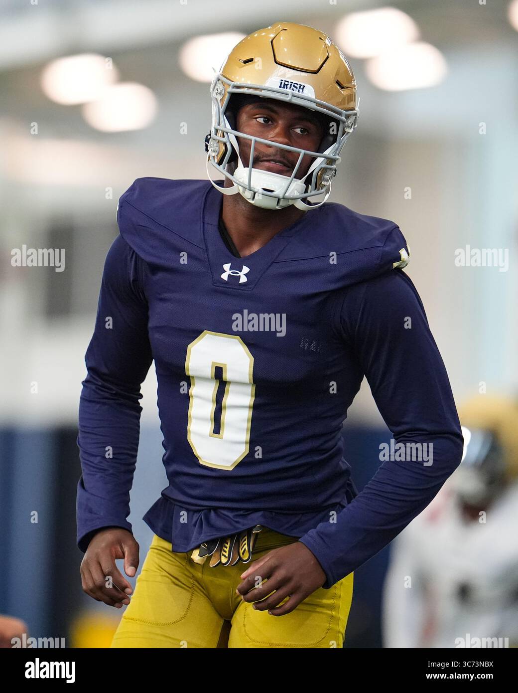 Notre Dame wide receiver Malachi Fields (0) warms up during NCAA ...