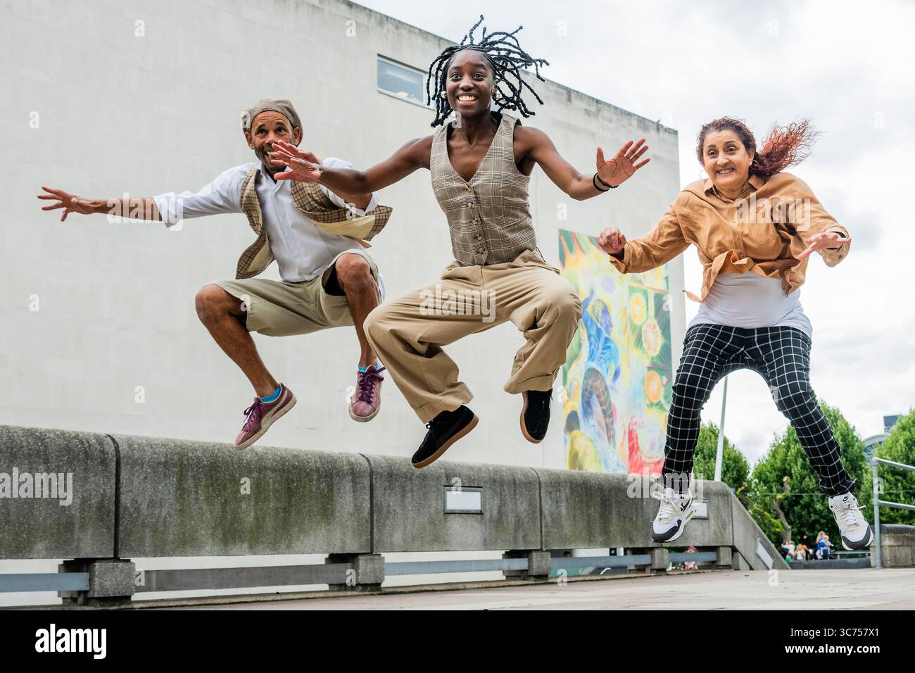 London, UK. 1 Aug 2025. Grounded Movement outside the Queen Elizabeth ...