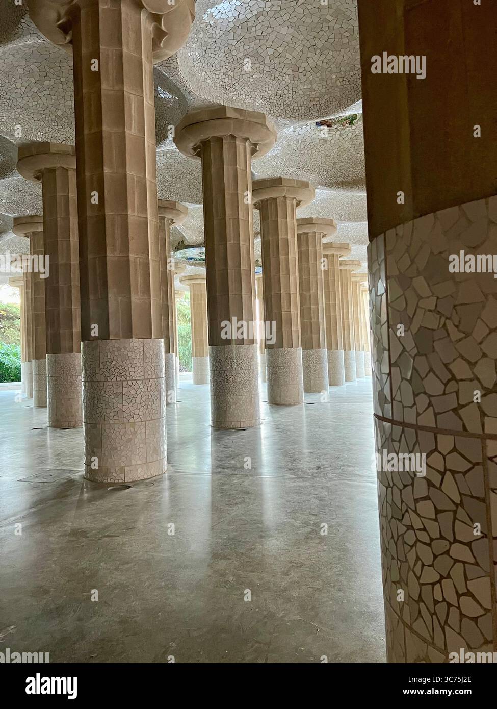 Beautiful doric column smartphone stock photos and images - Alamy