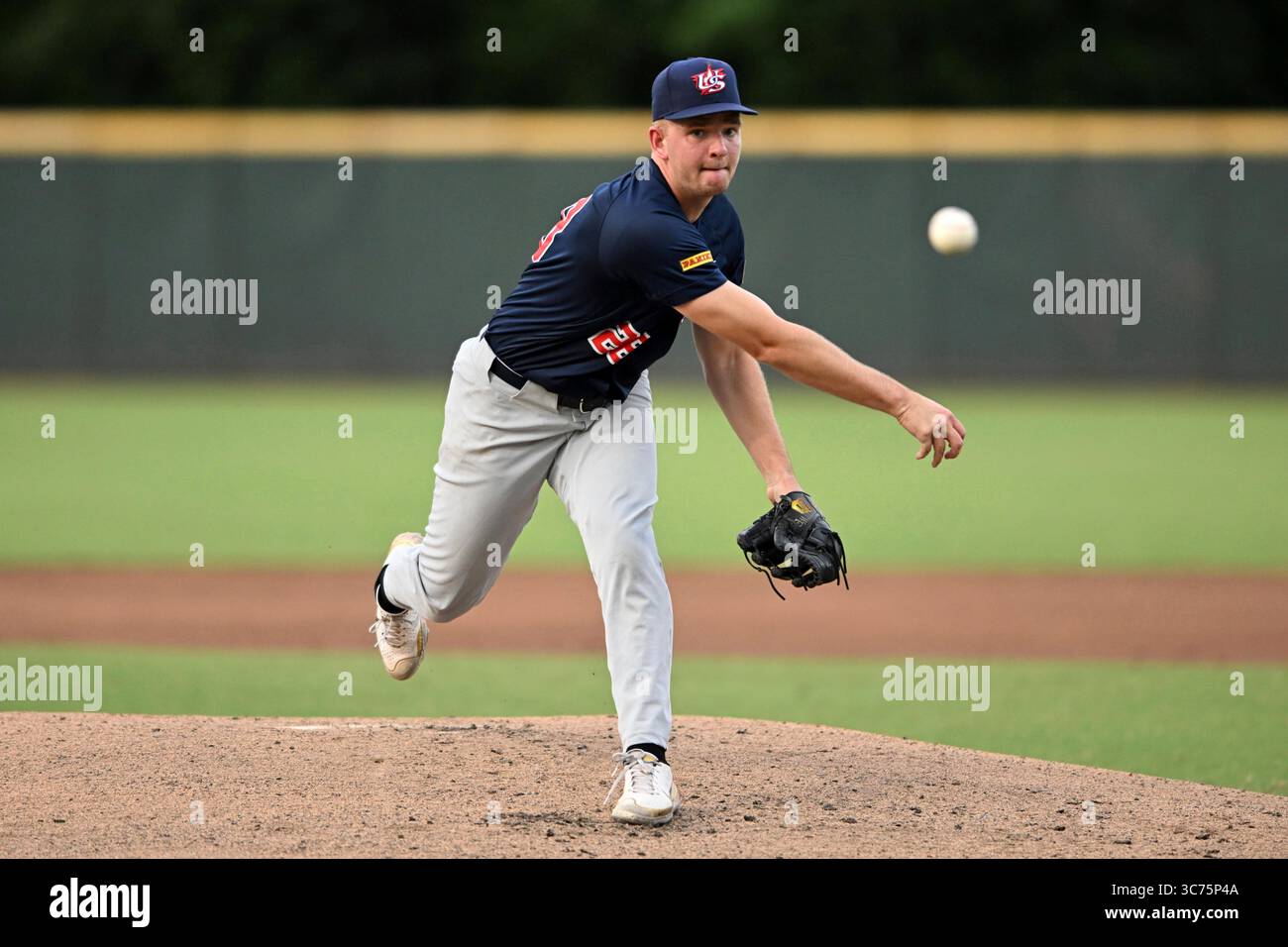 Team Stars pitcher Blake Morningstar (28) (Wake Forest) delivers a ...