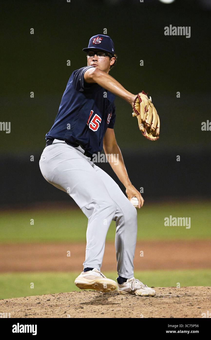 Team Stars pitcher Cole Carlon (15) (Arizona State) delivers a pitch ...