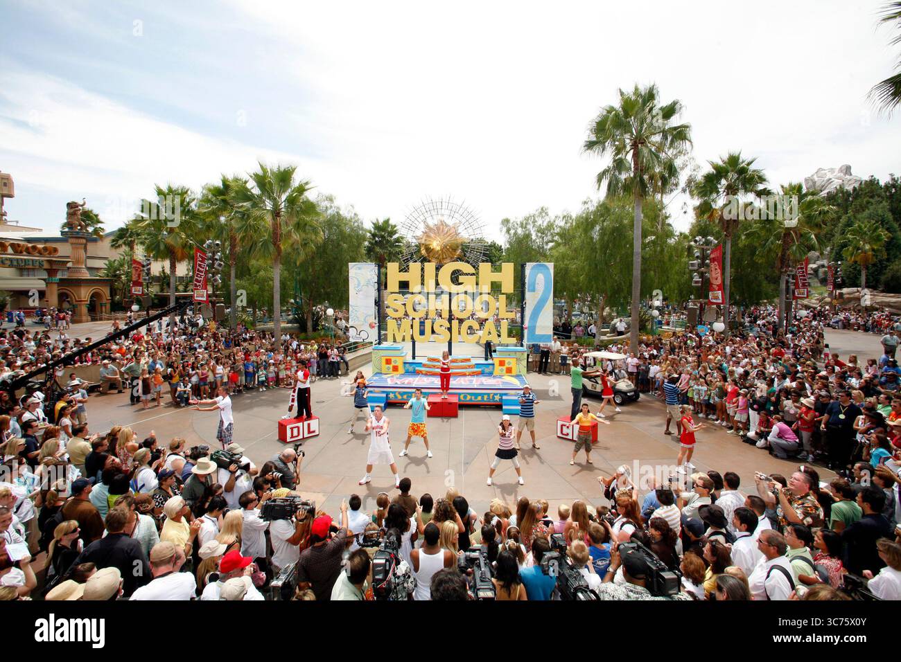 Performers and the cast of Disney Channel's ''High School Musical 2 ...