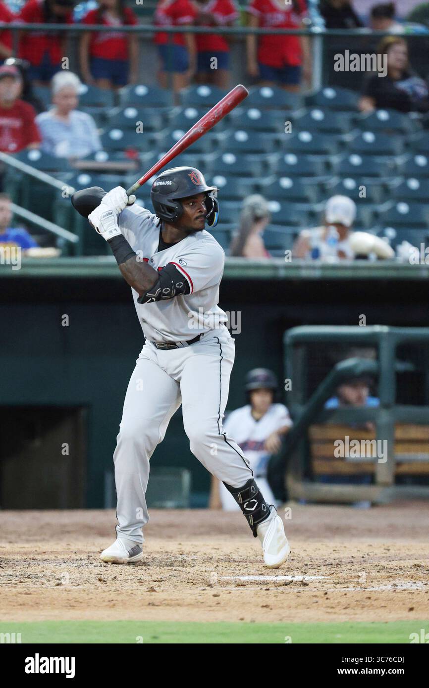 Ruben Santana (20) of the Visalia Rawhide bats against the Inland ...