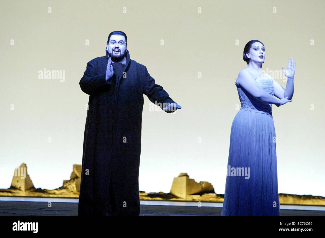 Verdi aida opera hi-res stock photography and images - Alamy