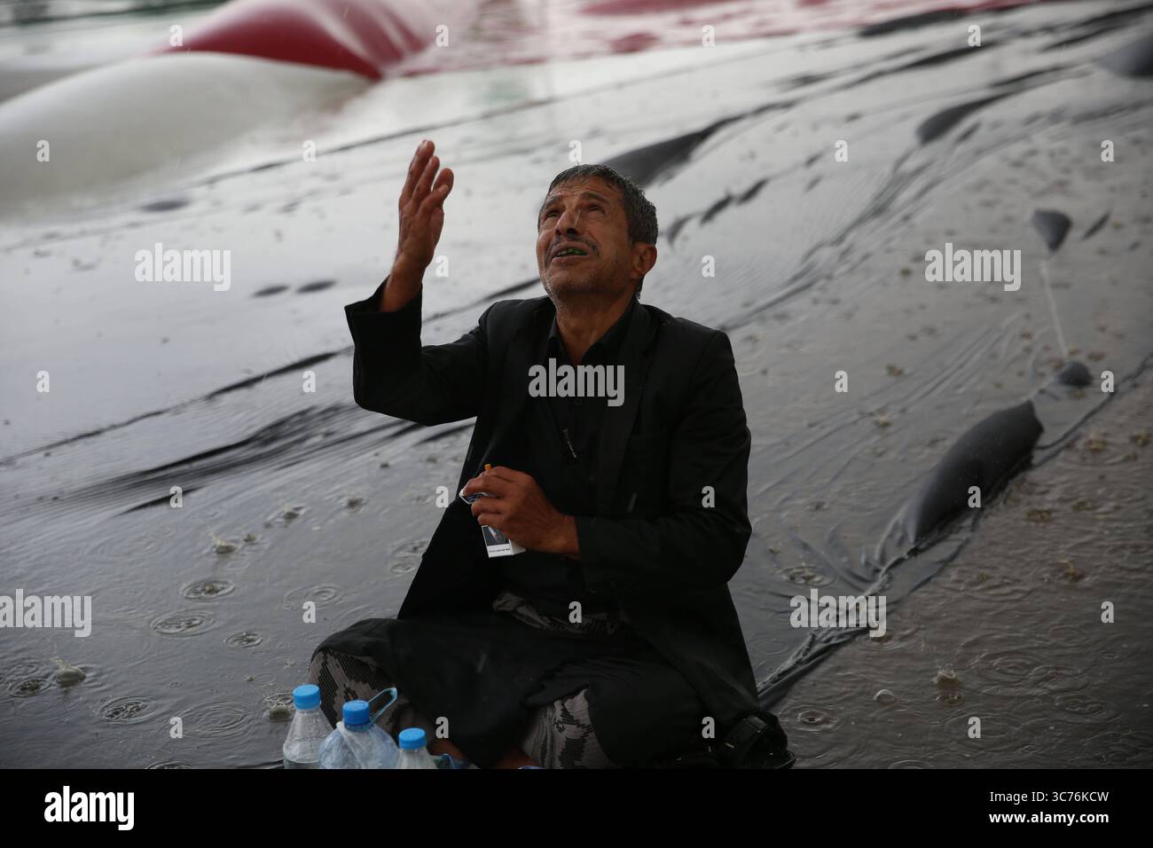 Houthis protest against US, Israel over Gaza famine - Houthi supporter ...