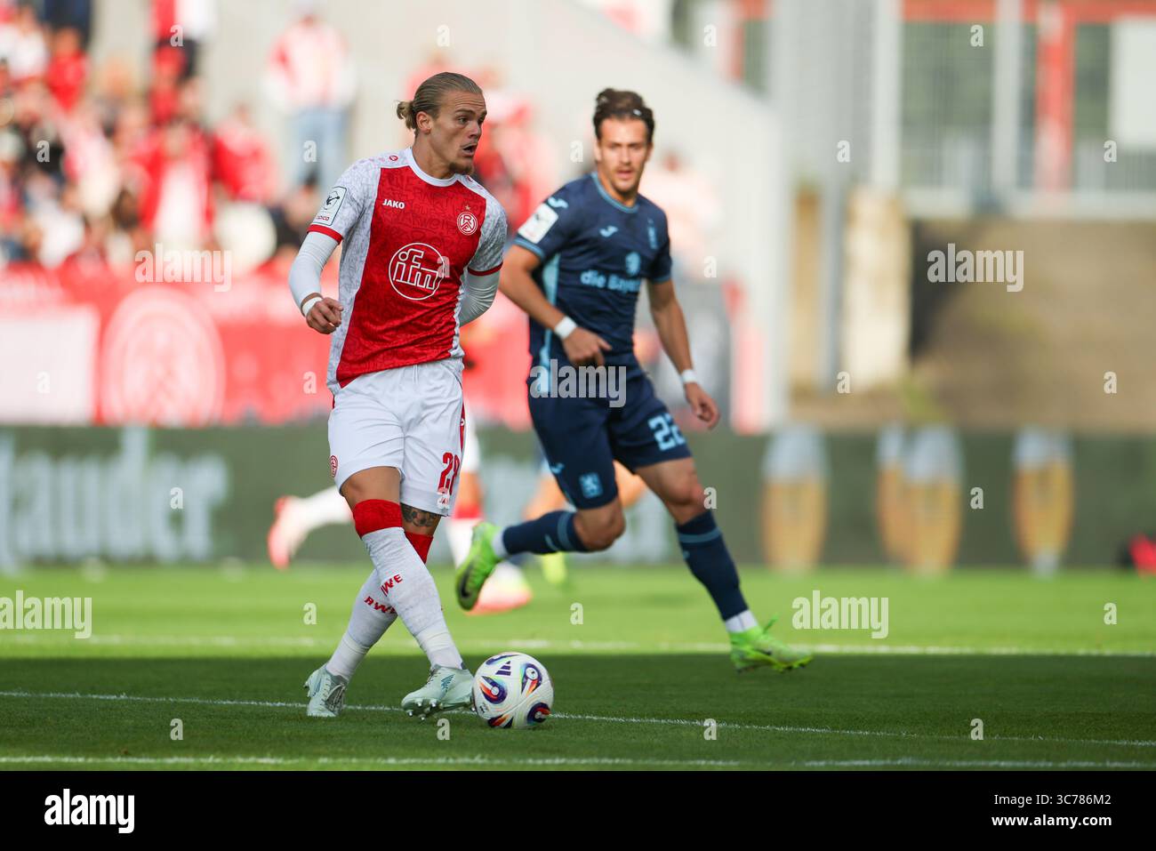 01 August 2025, North Rhine-Westphalia, Essen: Soccer: 3rd division ...