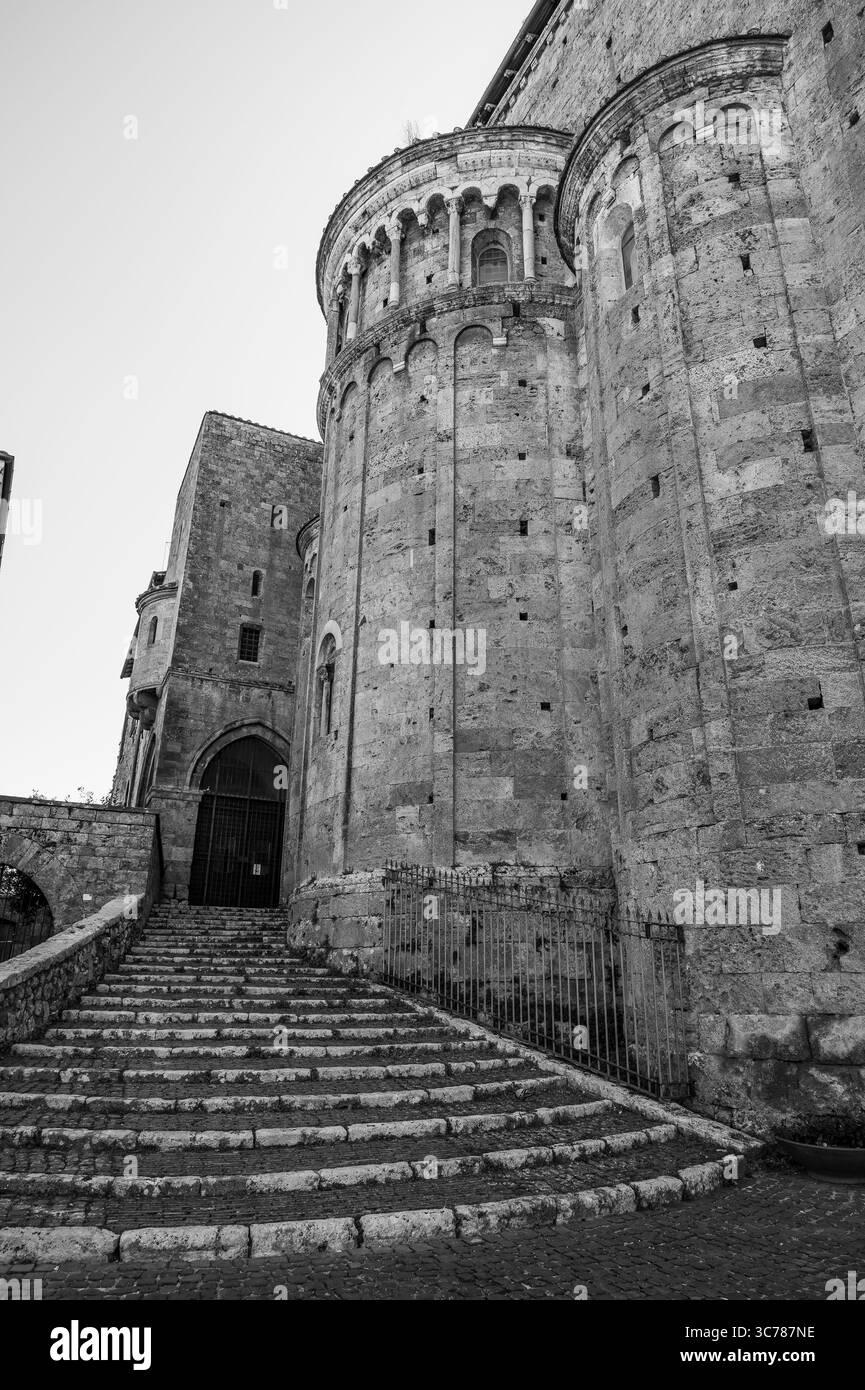 Columns cloister in basilica Black and White Stock Photos & Images - Alamy