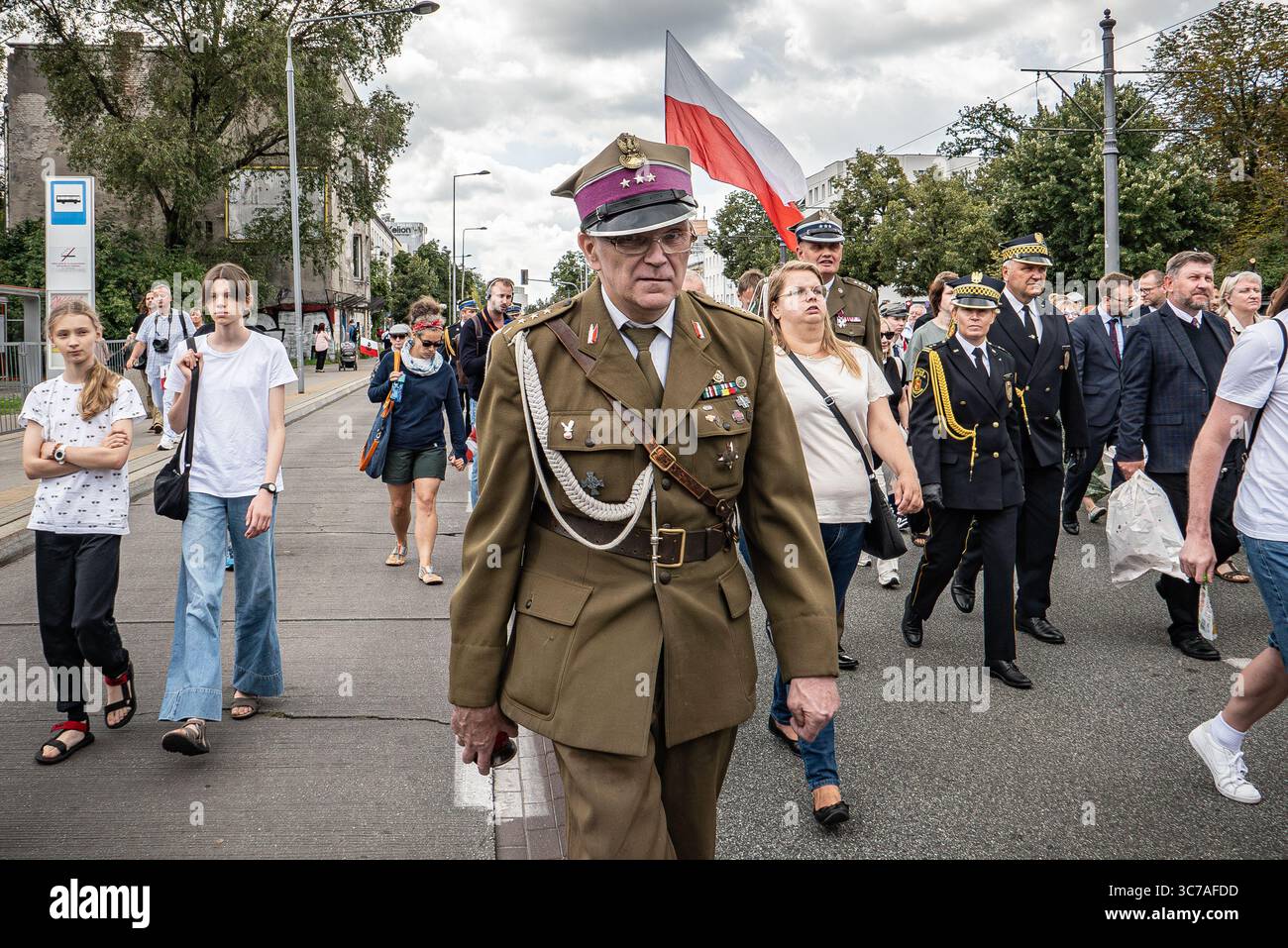 Warsaw, Poland. 1st Aug 2025. People commemorate the 81st anniversary ...
