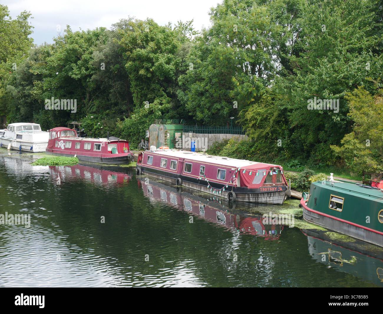 River Lee, River Lea to Stratford Stock Photo - Alamy