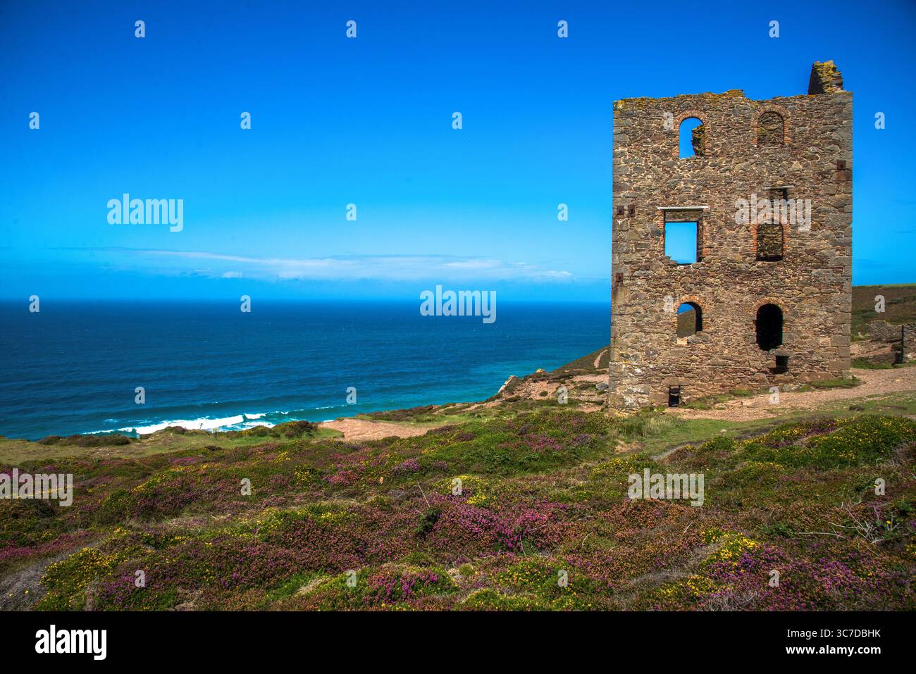 ruins of tin mining buildings at St Agnes Heritage Coast, Cornwall ...