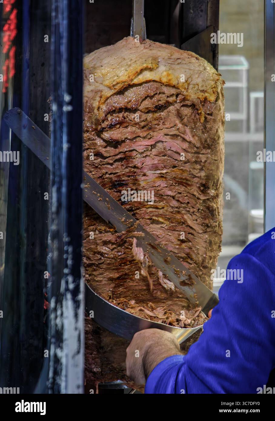 Chef carves roasted turkey hi-res stock photography and images - Alamy
