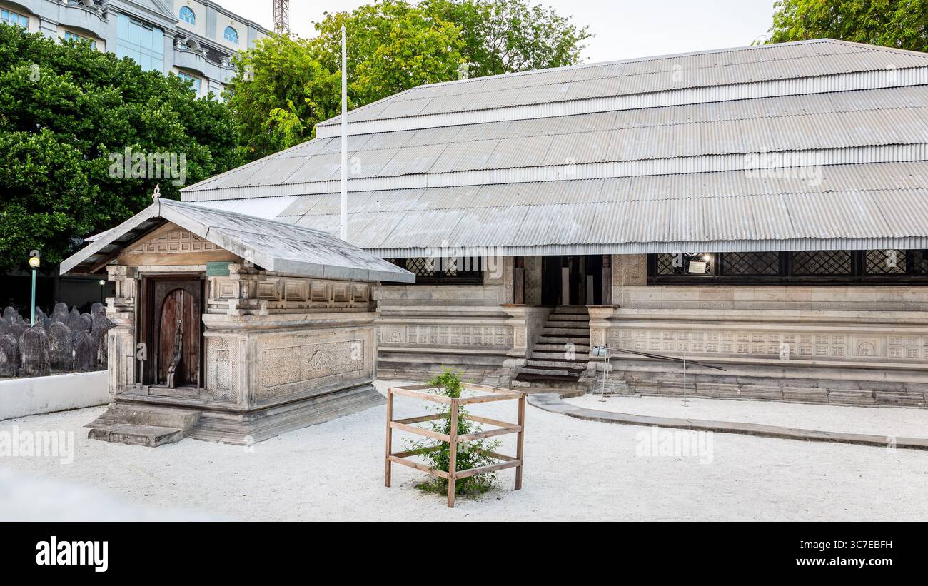 Male, Maldives, 18.02.21. Male Friday Mosque (Male Hukuru Miskiy) coral ...
