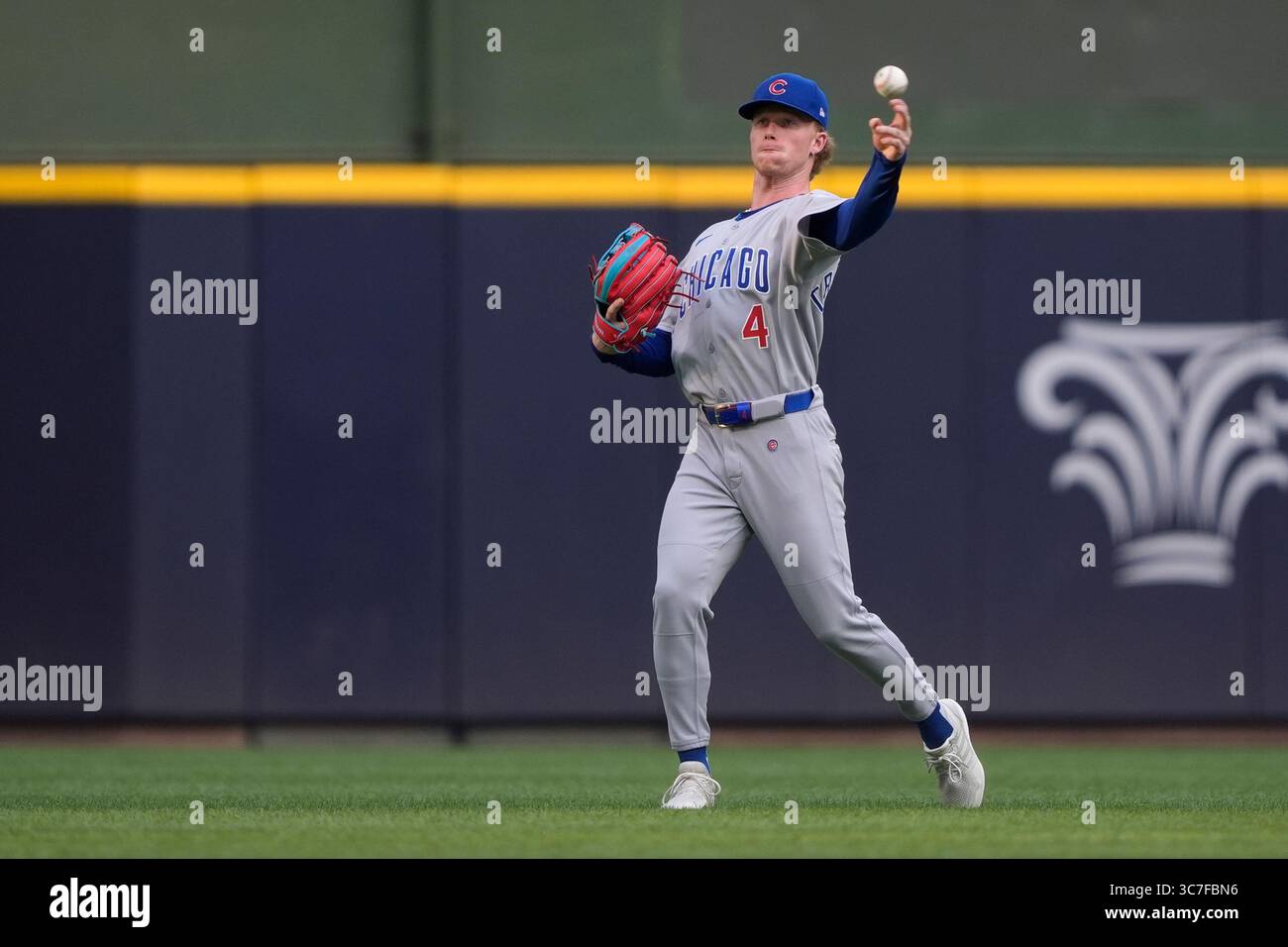 Chicago Cubs' Pete Crow-Armstrong warms up during a baseball game ...