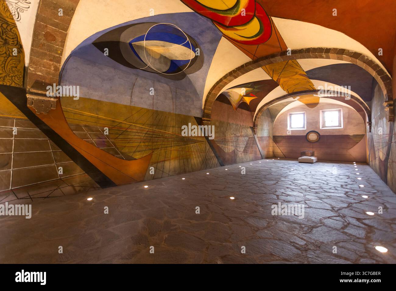 An inconcluded mural by Mexican Artist David Alfaro Siqueiros: "Vida y ...