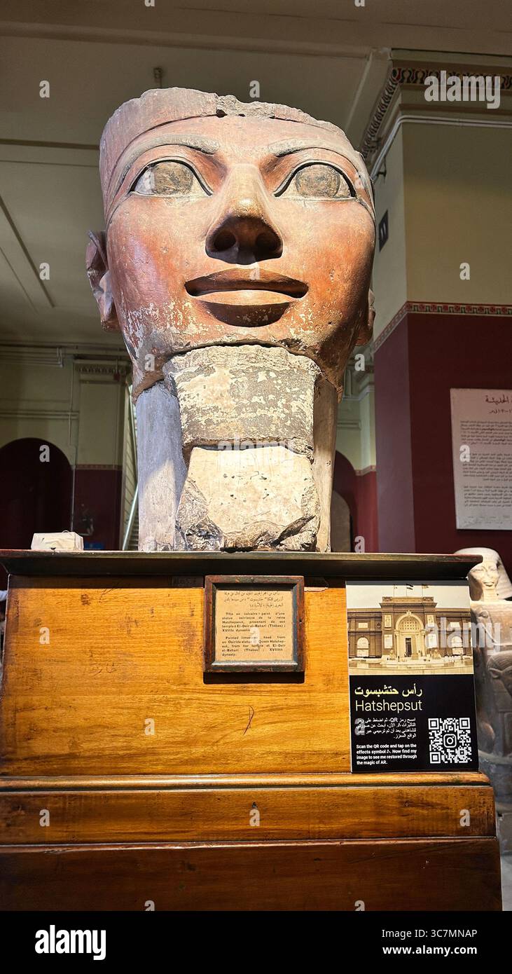 Egypts female pharaohs hi-res stock photography and images - Alamy