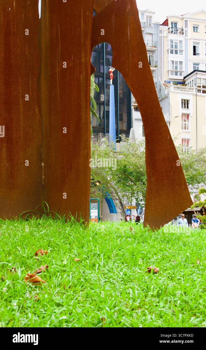 Rusty iron sculpture Desmemoriados by Nacho Zubelzu González erected in memory of the victims of ...