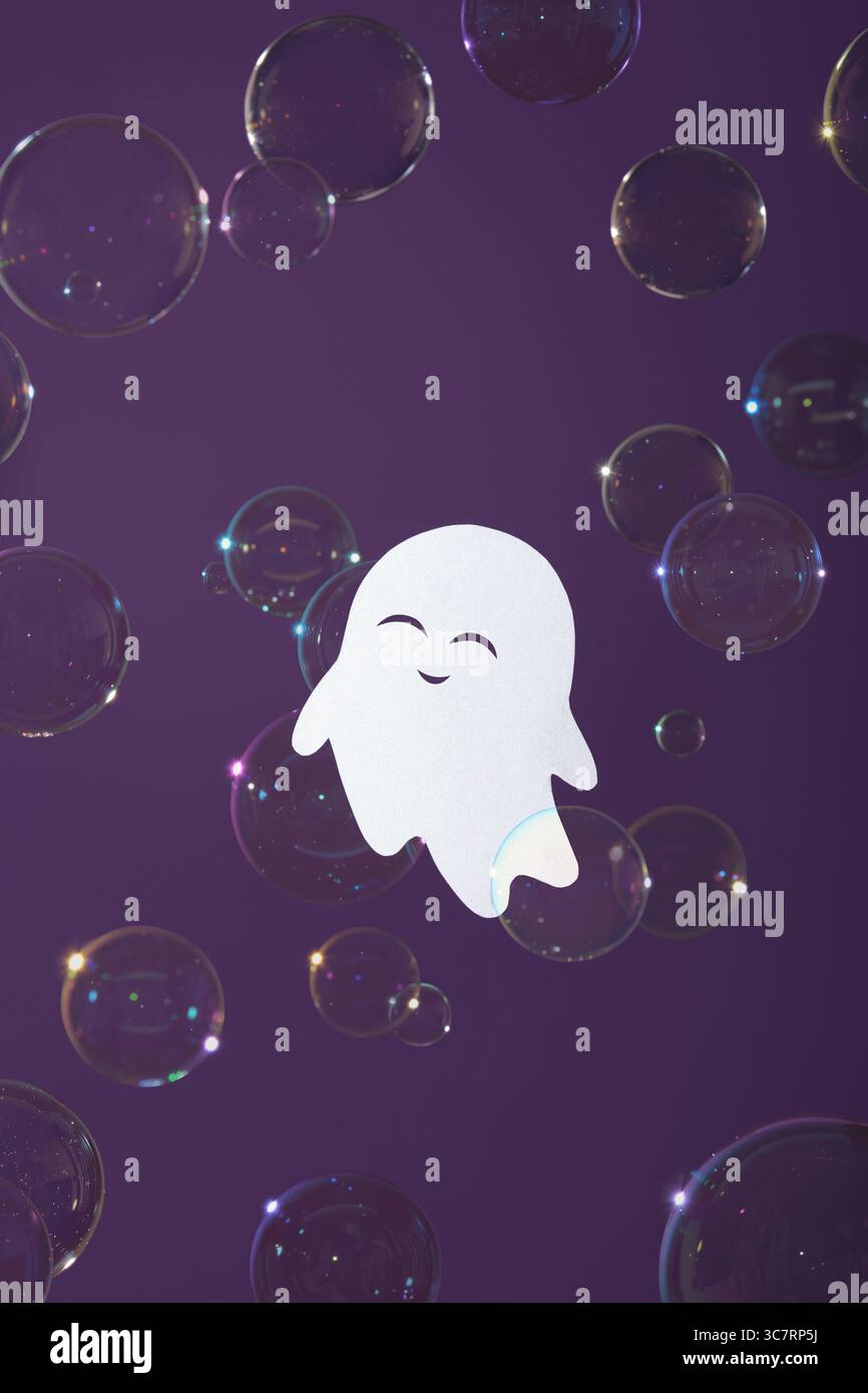 Scary cute paper ghost hi-res stock photography and images - Alamy