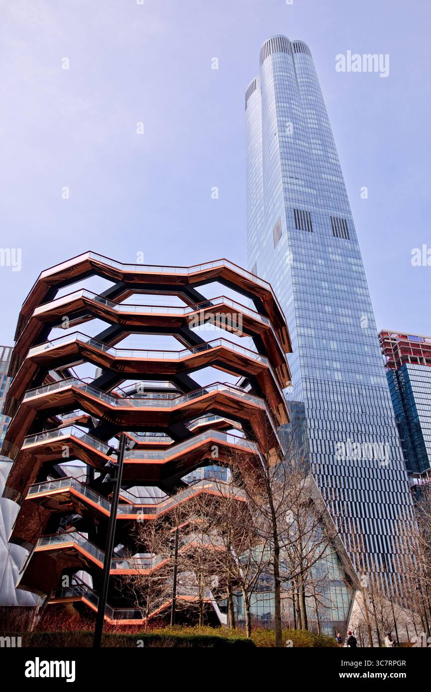 Vessel landmark public structure hi-res stock photography and images - Alamy