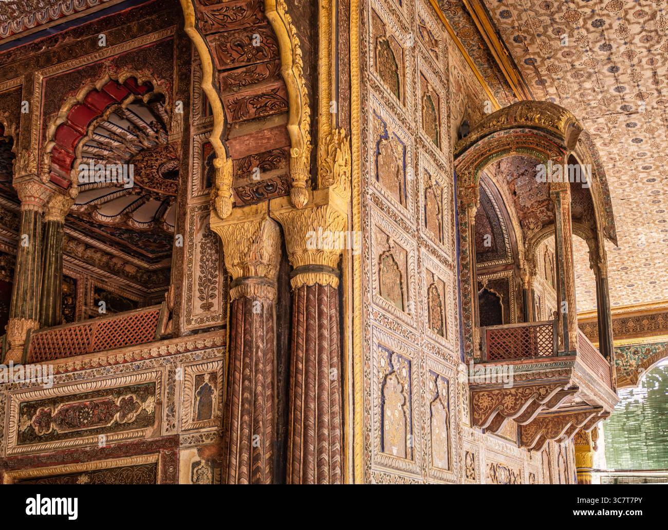 Tipu Sultan's Summer Palace in Bangalore, showcases Indo-Islamic ...